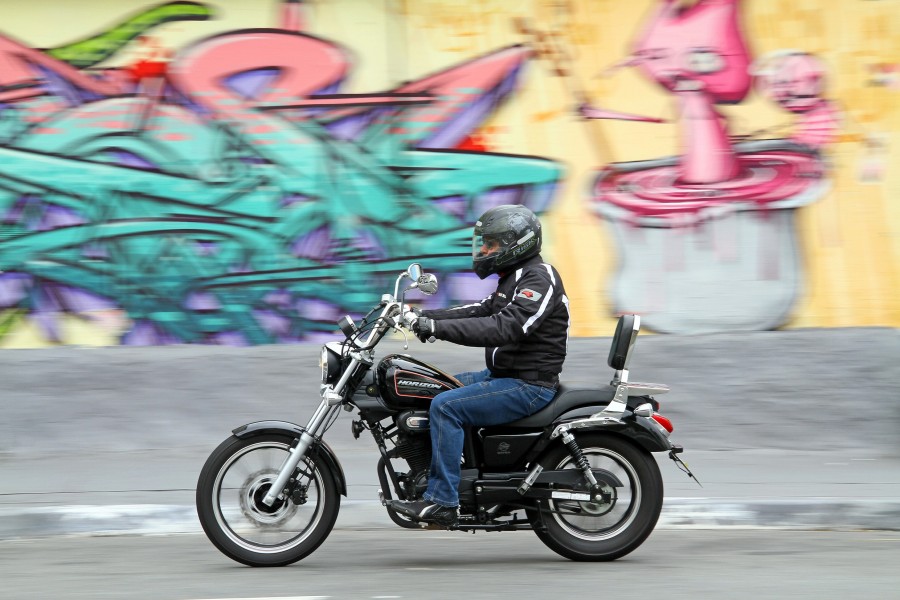 Nova mini custom Dafra oferece estilo e conforto - Mototour - Seu ...